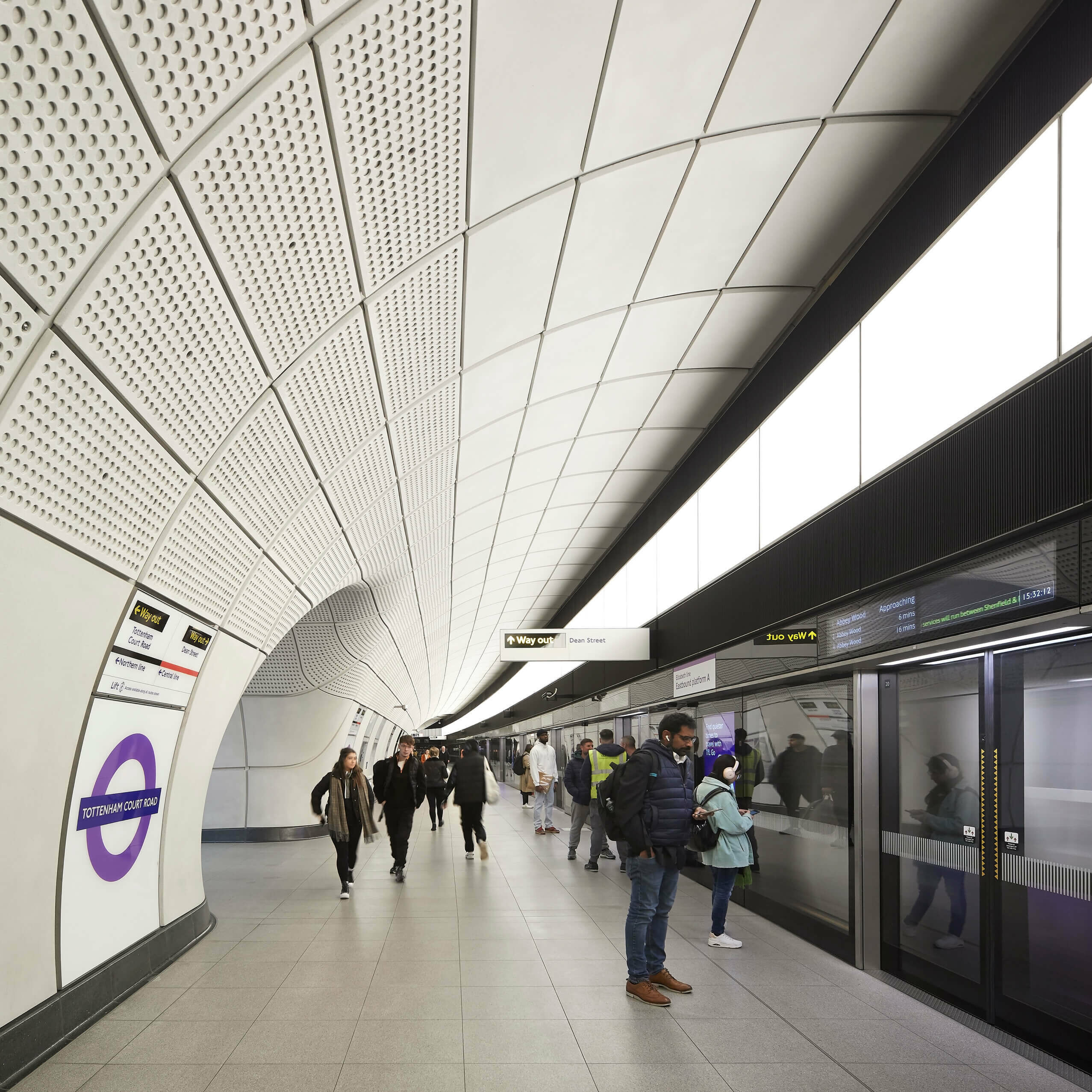 The Elizabeth line: line-wide design | Rail and Mass Transit | Projects ...