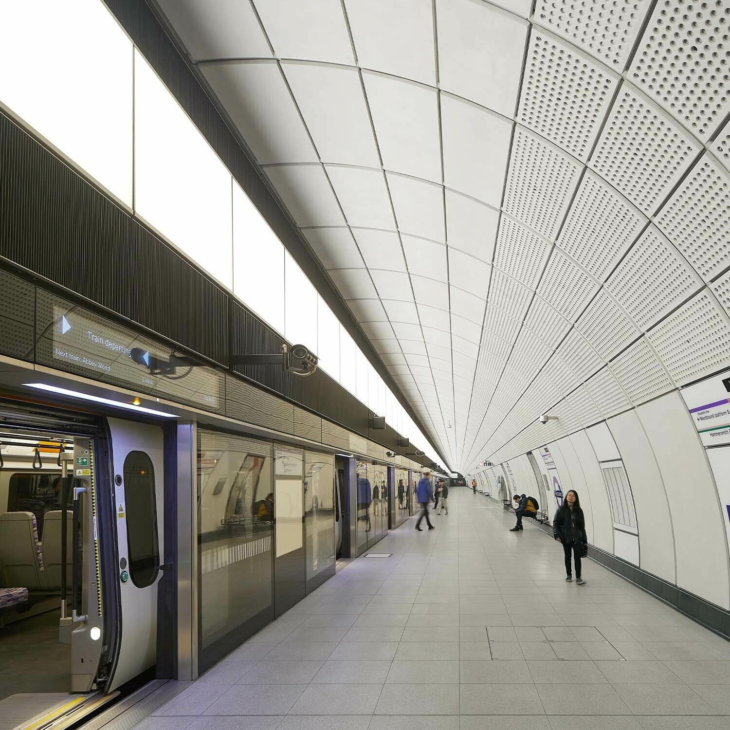 The Elizabeth line, London's newest railway, officially opens | News ...
